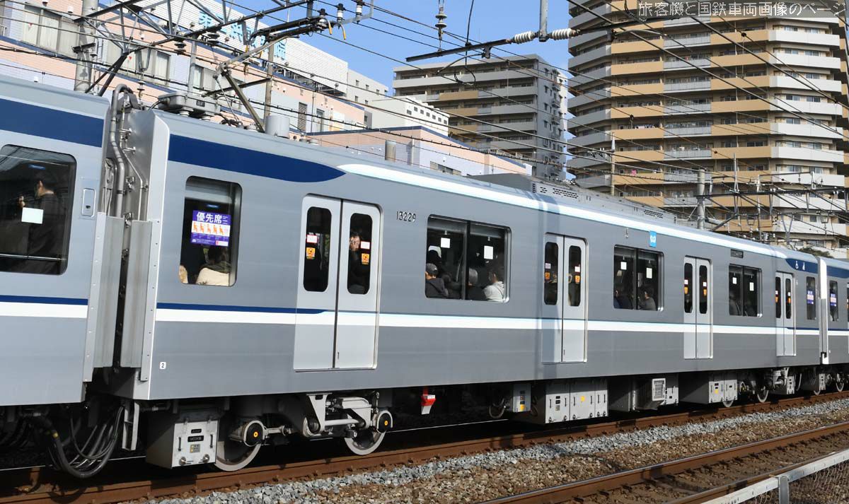 東京メトロ 13229 の写真です