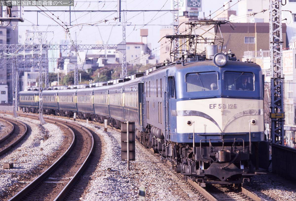 EF58 126 の画像です